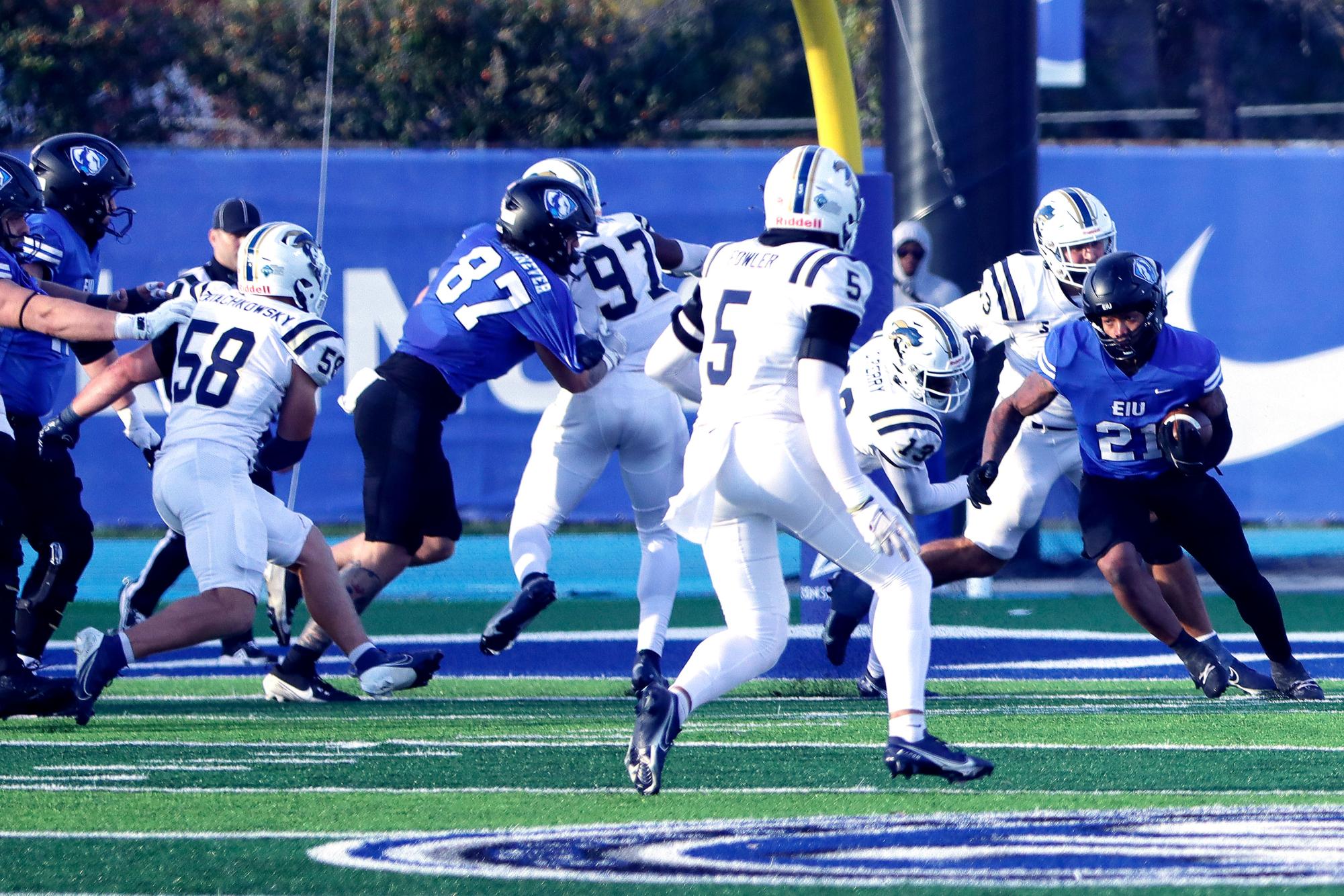 Youth talent takes starting role at EIU – The Daily Eastern News